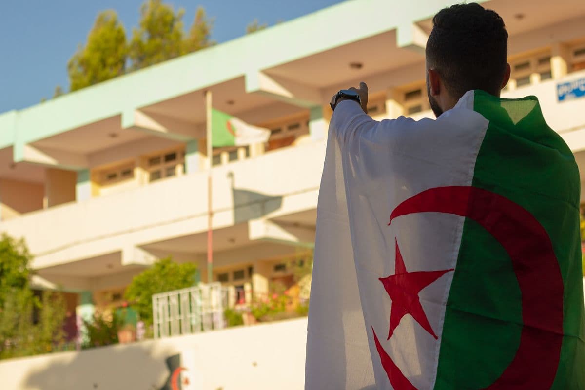 Algeria - Language, Culture, Customs And Etiquette